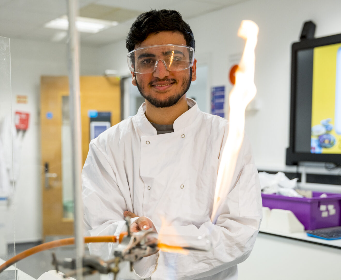 Applied Science (Extended Diploma) - Bradford College